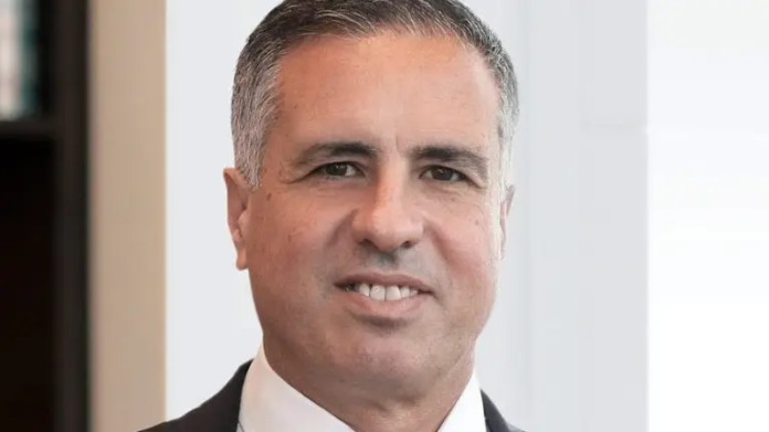 JPMorgan COO Daniel Pinto Steps Down: Career, Achievements & Net Worth ...